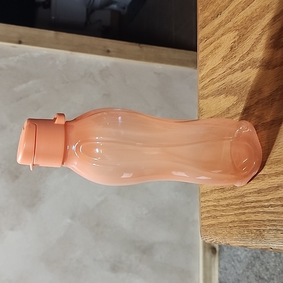Tupperware | Kitchen | Tupperware Eco Water Bottle | Poshmark